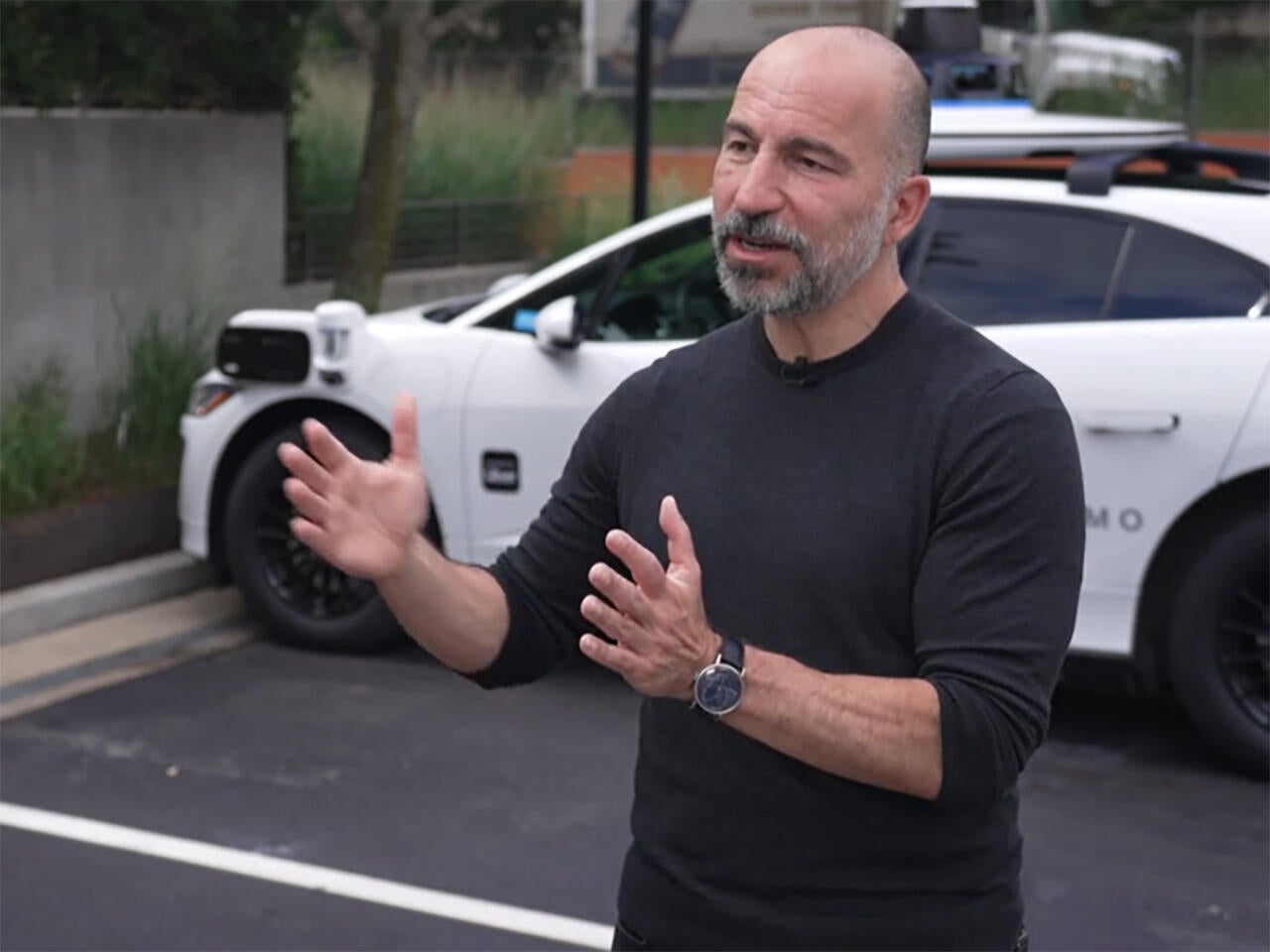 Uber CEO Dara Khosrowshahi on being behind the wheel - CBS News