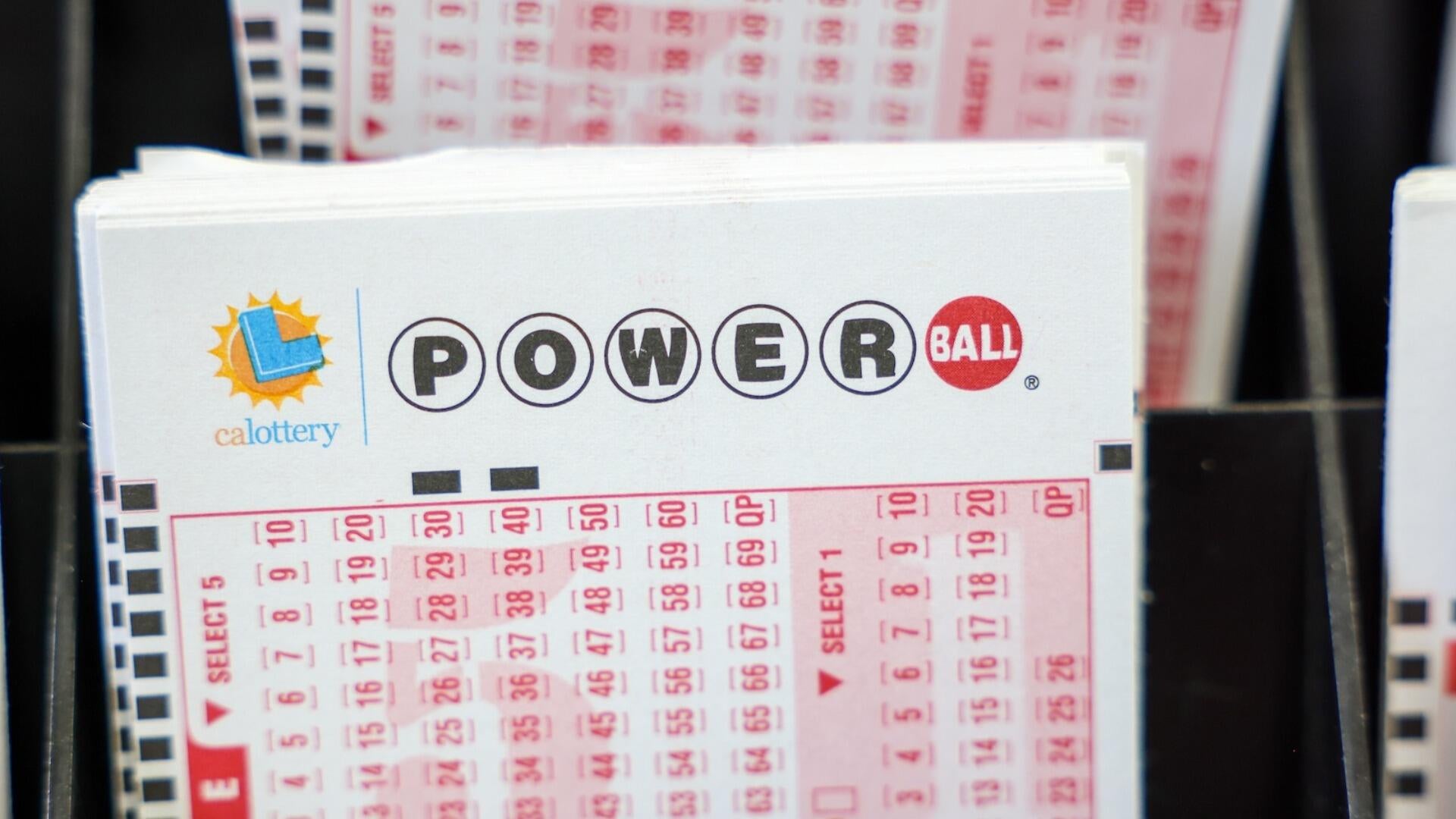 $1.3 billion Powerball jackpot winner in Oregon revealed: "I have been ...