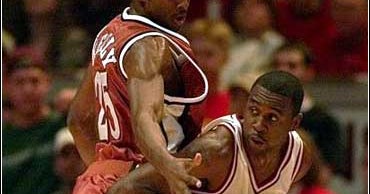 Sooners Corral Longhorns - CBS News
