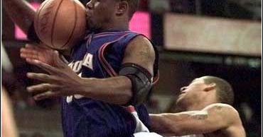 Gators Gobble Up Illinois - CBS News