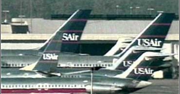 Powder Scares On Several Planes - CBS News