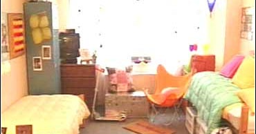 Dorm Home: Keep It Fun - CBS News