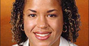 Alicia Gets Muscled Off The Island - CBS News