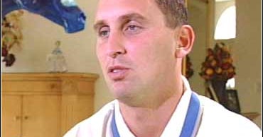 Hurley's Unique Road Back - CBS News