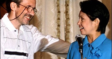 Italian Priest Freed In Philippines - CBS News