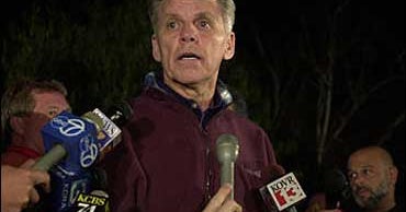 Gary Condit Takes Stand at Chandra Levy Trial - CBS News