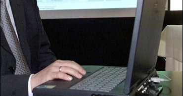 E-Mail To Go - CBS News