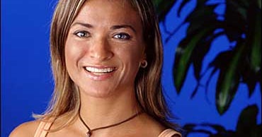 Q&A With Nicole - CBS News