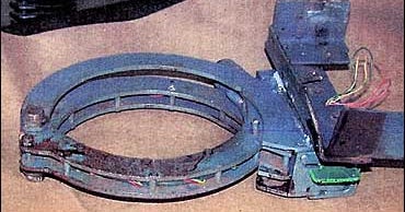 Bomb Collar Has Unique Traits - CBS News