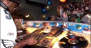 Turntablism 101 - CBS News