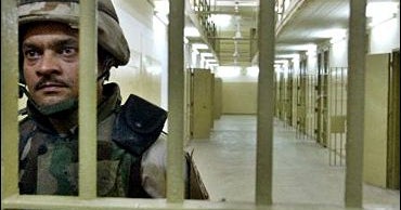 Web Weighs In On Iraq Prison Abuse - CBS News