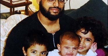 Last Brits Held At Gitmo Released - CBS News