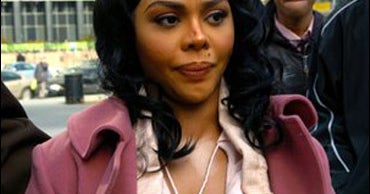 Rapper Lil' Kim Guilty Of Perjury - CBS News