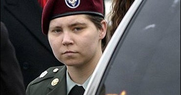 Lynndie England Waives Hearing - CBS News
