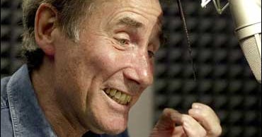 The Voice Behind Harry Potter - CBS News