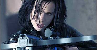 'Underworld' Outpaces Globe Winners - CBS News