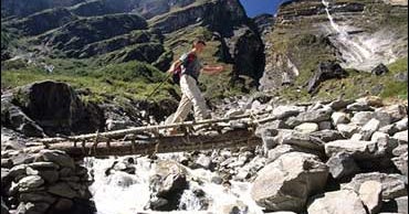 Monty Python Actor Teaches Geography - CBS News