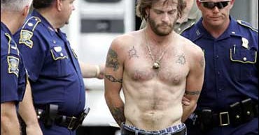 Suspect In Police Shooting Surrenders - CBS News