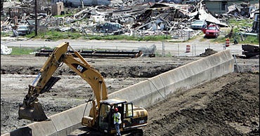 Levee Repair Plan Has Slimmed Down - CBS News