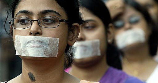 Girl Crushed To Death In Elevator - CBS News