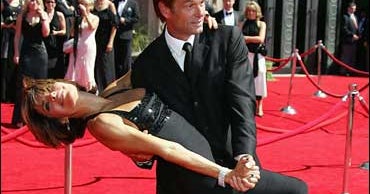 Harry Hamlin, Lisa Rinna Hit "Chicago" - CBS News