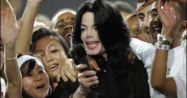 Jacko's Performance Is No 'Thriller' - CBS News