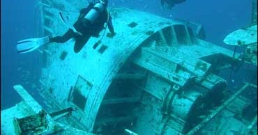 Scuba Divers Perish Inside Florida Wreck - CBS News