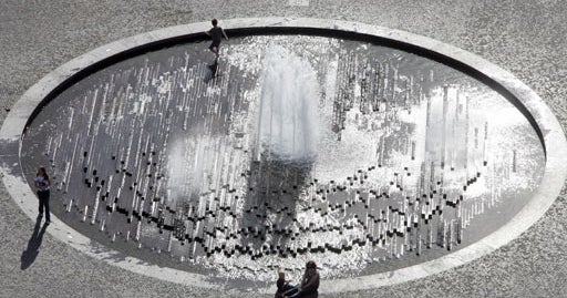 Spielberg Dubbed Honorary Knight - CBS News