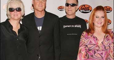 B-52s To Release First Album In 15 Years - CBS News