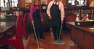 Housekeeping 101: Tips From The Pros - CBS News