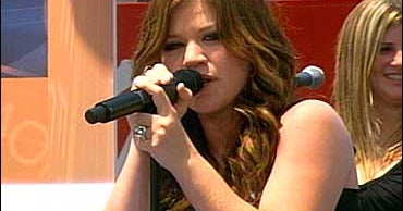 Kelly Clarkson Regrets Album Controversy - CBS News