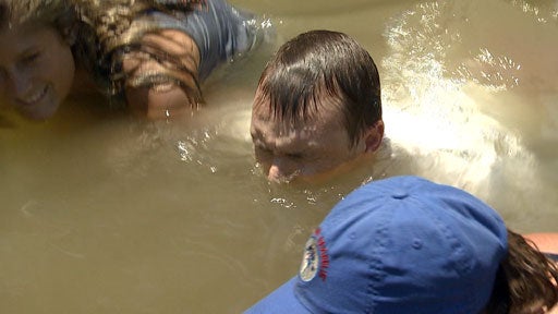 Girls Gone Grabblin'