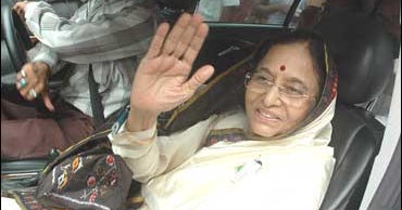 India's First Woman President Elected - CBS News
