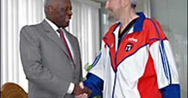 Castro Appears In New Photo - CBS News