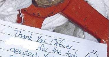 "Smiley Face" Prison Guard Commits Suicide - CBS News