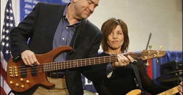 Huckabee's New Face For New Hampshire - CBS News