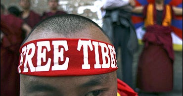 Tibet Protests Persist