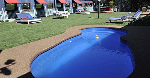 Will drought stifle California's love affair with pools? - CBS News