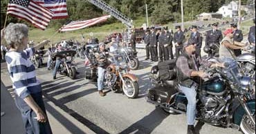 9/11 Cross Dedicated Near Flight 93 Site - CBS News