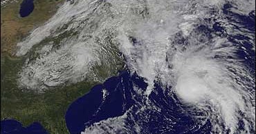 Hurricane Kyle Roars Toward New England - CBS News