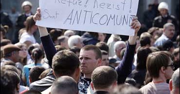 Anti-Red Protests A "Twitter Revolution" - CBS News