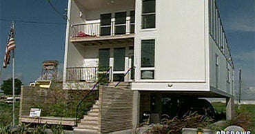 Superstar Helps House Katrina Victims - CBS News