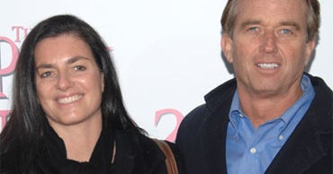 Wife of RFK Jr. Charged With Drunk Driving - CBS News