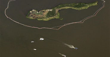 Oil Spill Sparks U.S.-Cuba Talks - CBS News