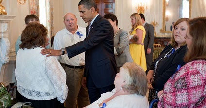 Obama Hosts Family Members of Killed Rig Workers - CBS News