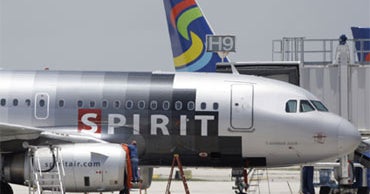 Strike Grounds Spirit Airlines through Wednesday - CBS News