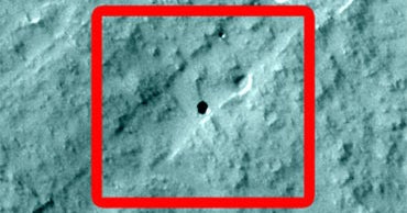 Mars Cave Opening Found by 7th Graders - CBS News