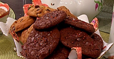 Make Scrumptious Chocolate Chip Cookies - CBS News