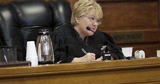Accuser Faces Jackson In Court - CBS News