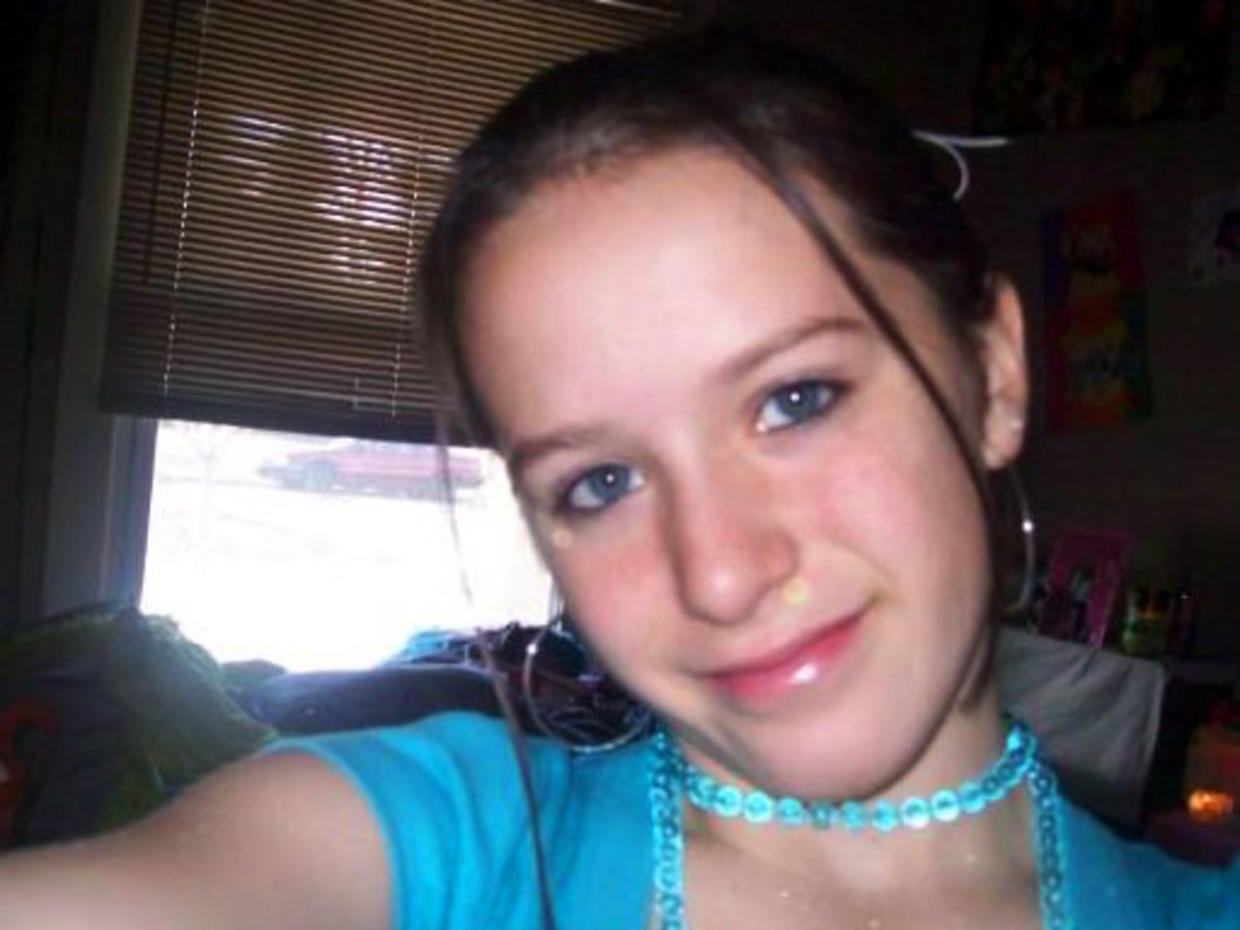 Video of Alicia DeBolt murder suspect Adam Longoria shows him buying ...